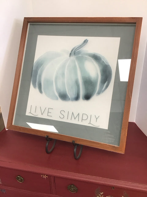 Live Simply Sign – Consign-it Furniture, LLC